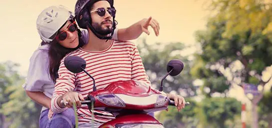 Motorrad-Beifahrer – ist er mitversichert?